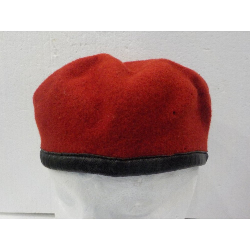 Vintage German Military Red Beret Bekleidung U. Mutze… - Gem